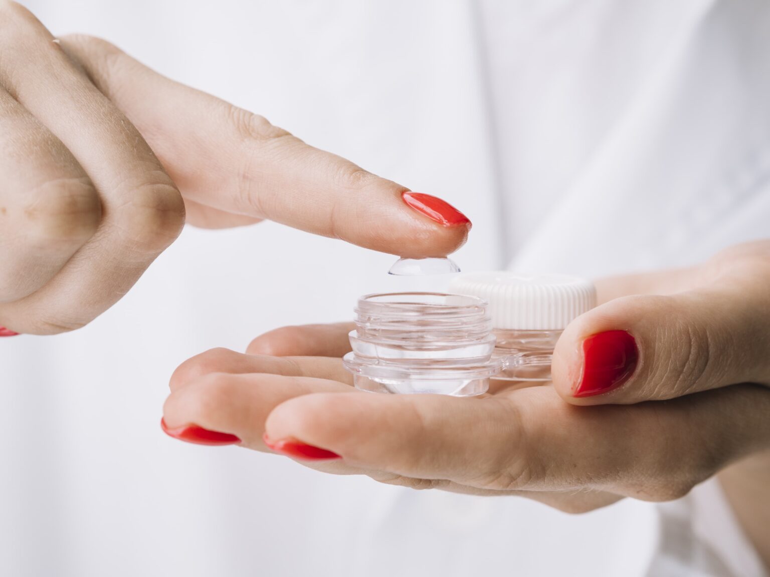How Do Contact Lenses Work For Farsightedness 